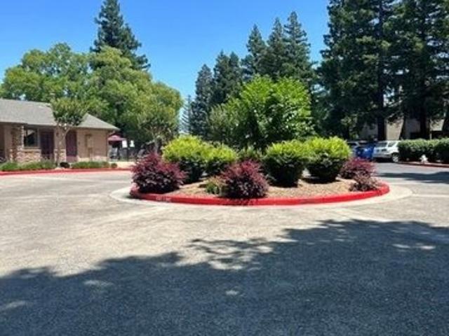 3715 Tallyho Dr Apt 32, Sacramento, CA 95826