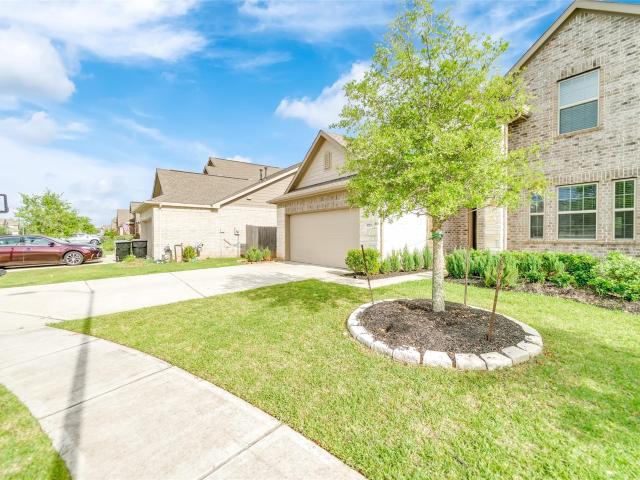 3715 White Gardenia Lane