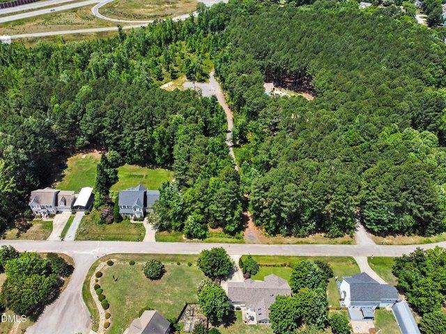 3716 Highland Creek Dr, Apex, NC 27539