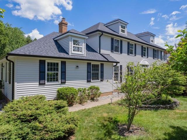 37173 Oneill Dr, Solon, OH 44139