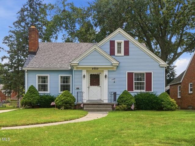 3717 Mapleway Dr, Toledo, OH 43614