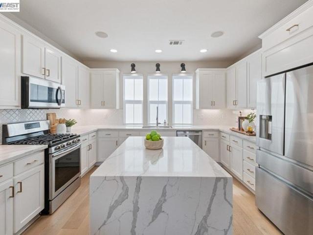 3717 Branding Iron Pl, Dublin, CA 94568