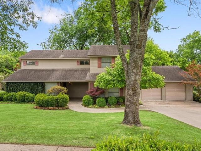 3717 Ravenwood Dr, Bartlesville, OK 74006