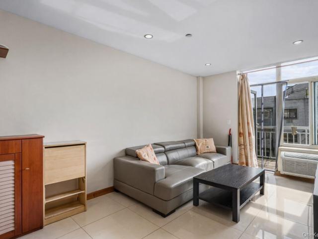 3717 th Street 4F