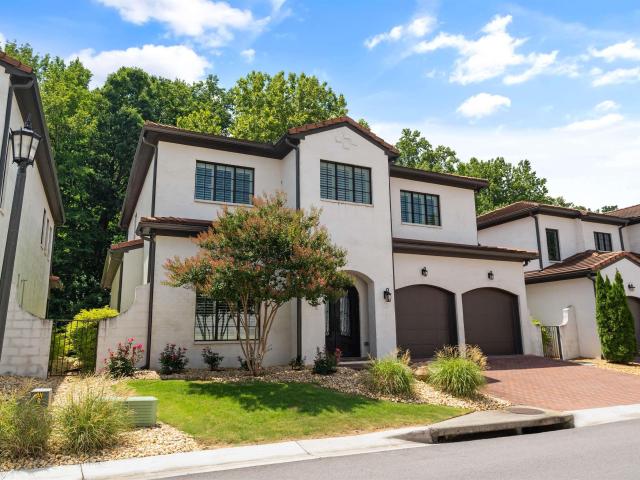 3717 Villa Drive