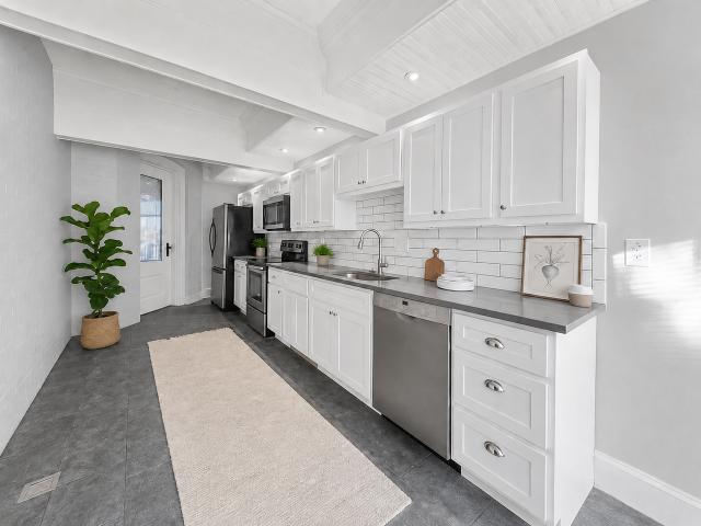 3717 21 Westminster Studio Apartment for Rent at 3717 Westminster Pl, St. Louis, MO 63108 Grand Center
