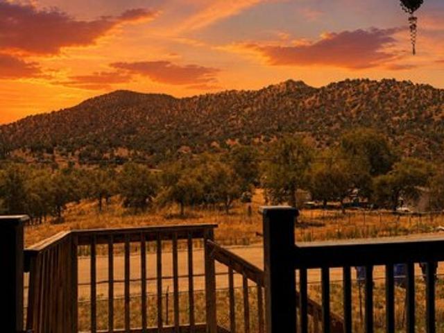 37180 Mistletoe Rd, Yokuts Valley, CA 93675