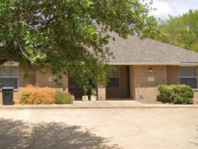 3718 Oldenburg Ln, College Station, TX 77845