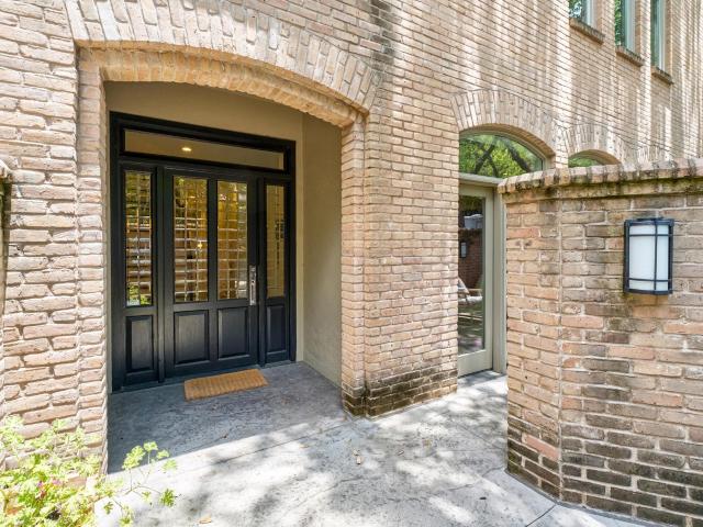 3718 Bridle Path