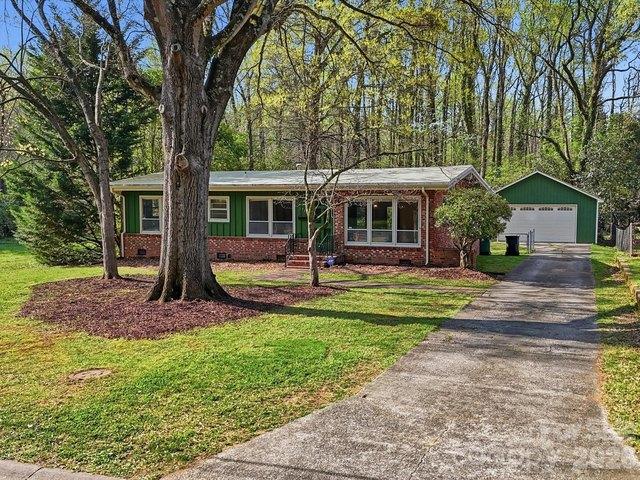 3718 Country Club Dr, Charlotte, NC 28205