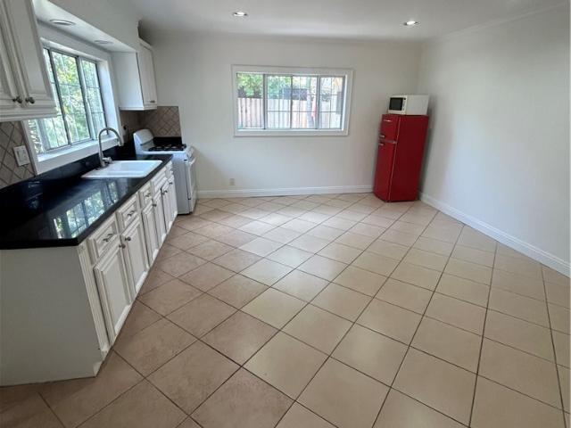 3718 E 15th St, Long Beach, CA 90804 | MLS #PV26081 | Compass