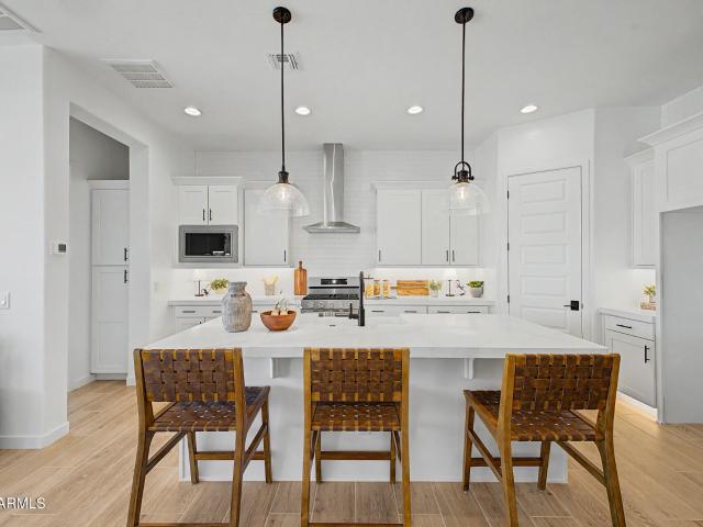 3718 e rochelle circle