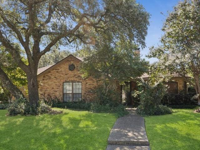 3718 Thornhill Way, Rowlett, TX 75088