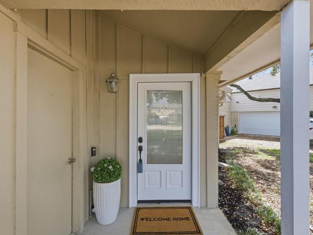 3718 Wooded Creek Dr, Farmers Branch, TX 75244 | MLS #21191