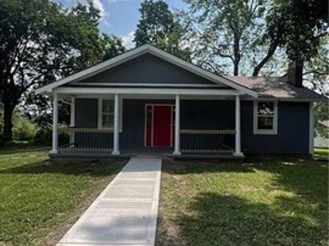 3719 N Bales Ave, Kansas City, MO 64117