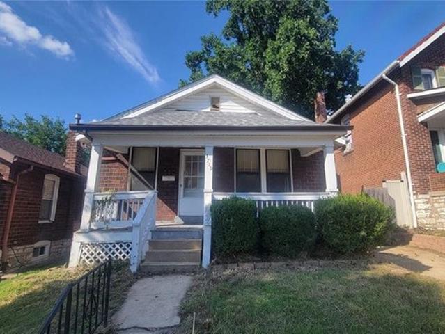 3719 Neosho St, Saint Louis, MO 63116