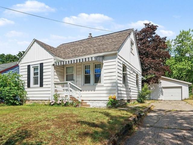 3719 Ash St, Kalamazoo, MI 49001