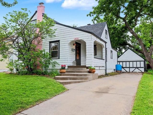 3719 E Edgemont Pl, Wichita, KS 67208