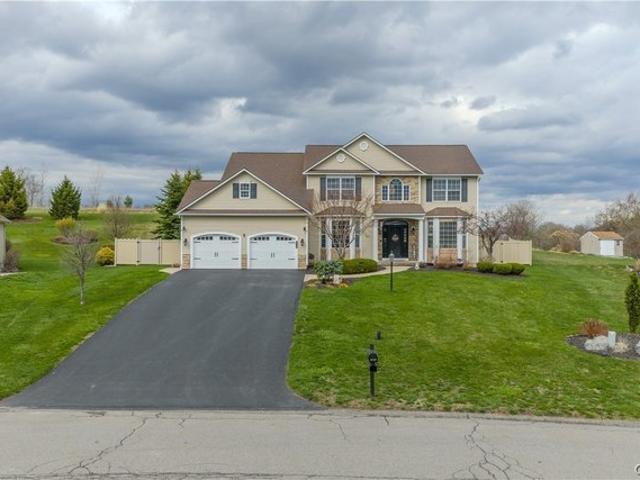 3719 Pegasus Cir, Syracuse, NY 13209