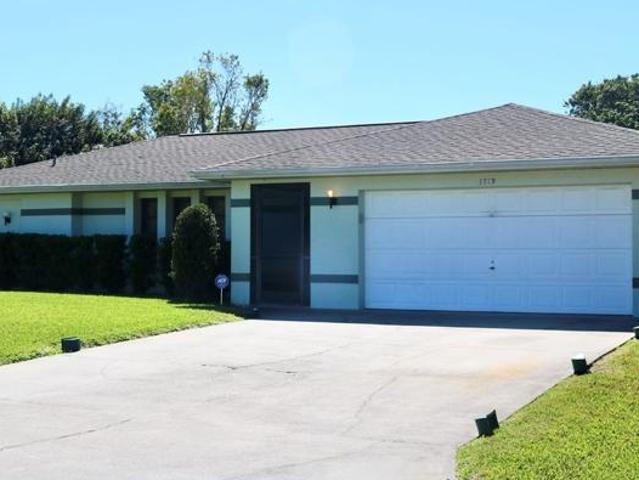 3719 13th St W, Lehigh Acres, FL 33971
