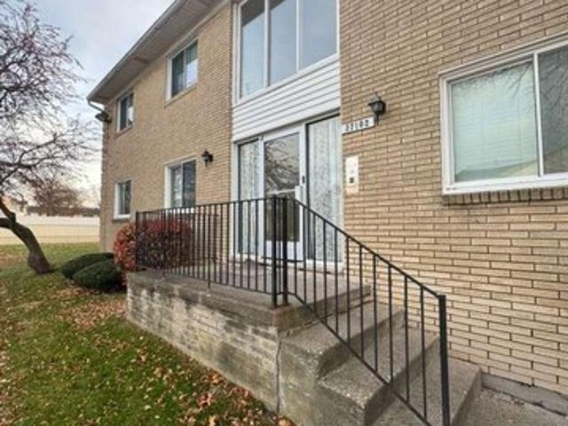 37102 Aberdeen Dr Apt 10, Sterling Heights, MI 48312