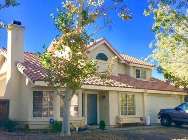 37109 Zinnia St, Palmdale, CA 93550