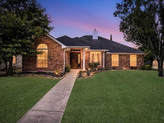 3710 Champions Dr, Beaumont, TX 77707