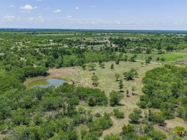 3710 Dry Creek Rd, Lockhart, TX 78644