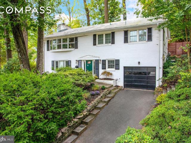 3710 Lorcom Ln, Arlington, VA