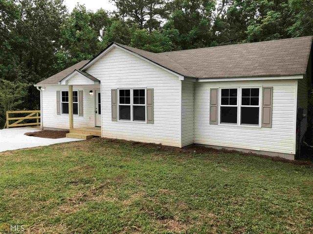 3710 Rambling Woods Dr, Loganville, GA 30052