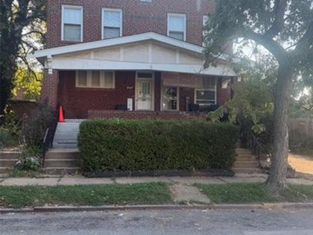 3710 S Spring Ave, Saint Louis, MO 63116