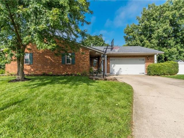 3710 Teakwood Rd, Tipp City, OH 45371