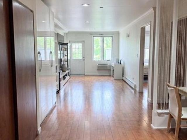 3710 th Pl Apt 3A, Flushing, NY 11354