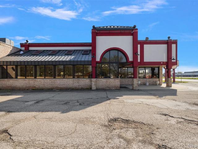 37116 S Groesbeck Highway