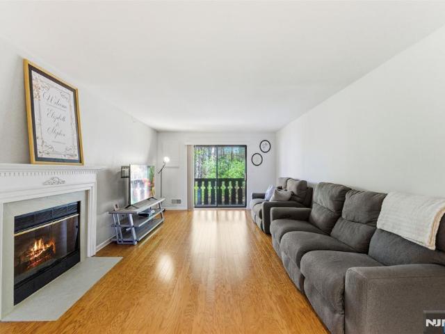 3711 Mark Twain Way