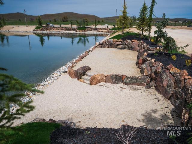 3711 N Harvest Moon Way