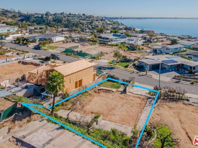 3711 Oceanhill Way