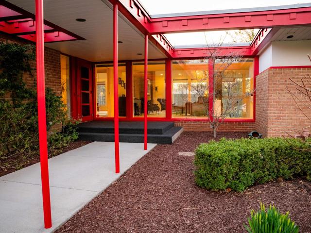 3711 Applewood Road