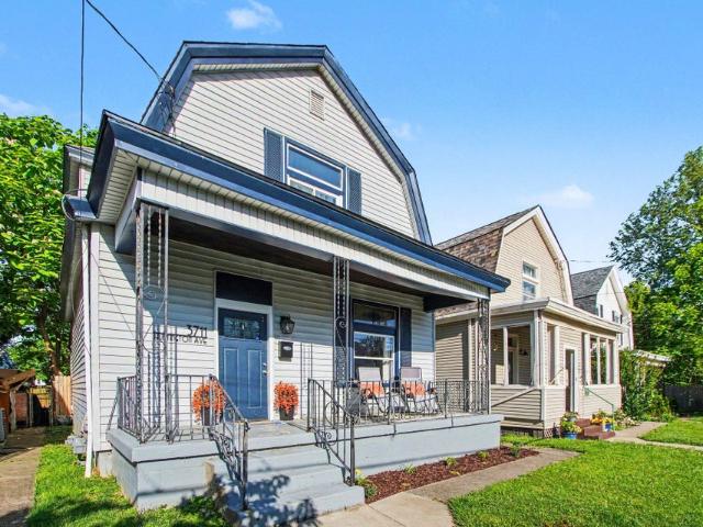 3711 Huntington Avenue