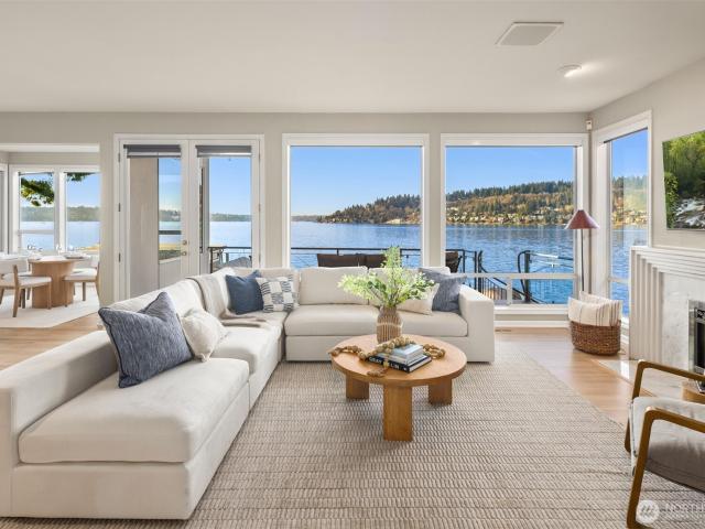 3711 Lake Washington Blvd N, Renton, WA 98056 | MLS #2516 | Compass