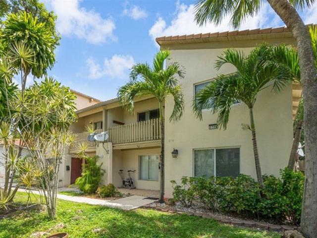 3711 Riverside Dr, Coral Springs, FL 33065