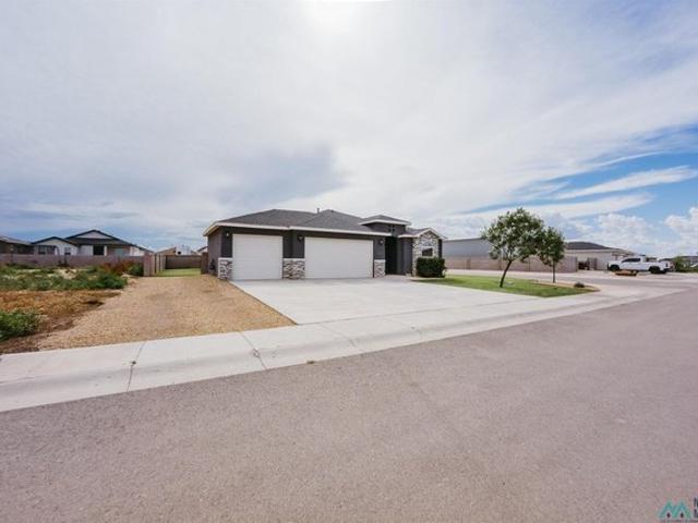 3711 S Sunnyview Ave, Carlsbad, NM 88220