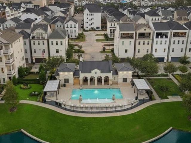 3711 Somerset York Ln, Houston, TX 77055