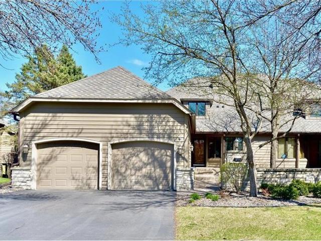 3711 Village Ct, Woodbury, MN 55125