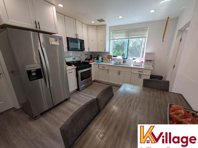 3711 1/2 HALLDALE AVE 1 Bedroom Apartment for Rent at 3711 1/2 Halldale Ave, Los Angeles, CA 90018 Congress North