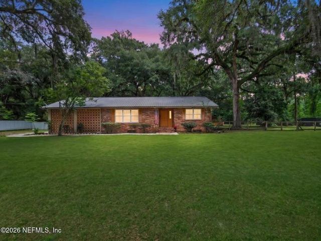 37123 Marshall Ln, Hilliard, FL 32046