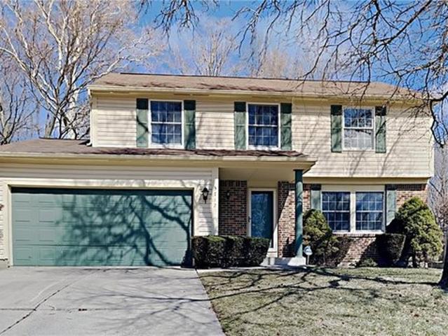3712 Oil Creek Dr, Indianapolis, IN 46268