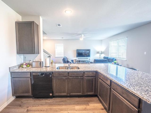 3712 Kings Drive