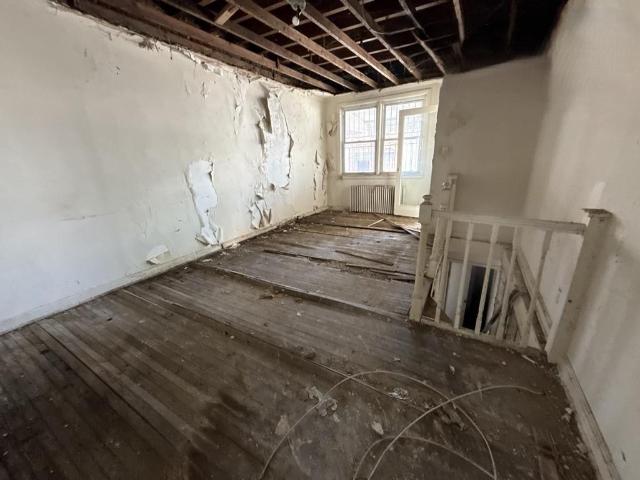 3712 Lyme Avenue # 2