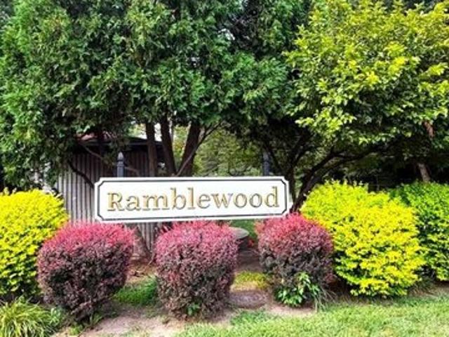 3712 Ramblewood Dr, Port Huron, MI 48060